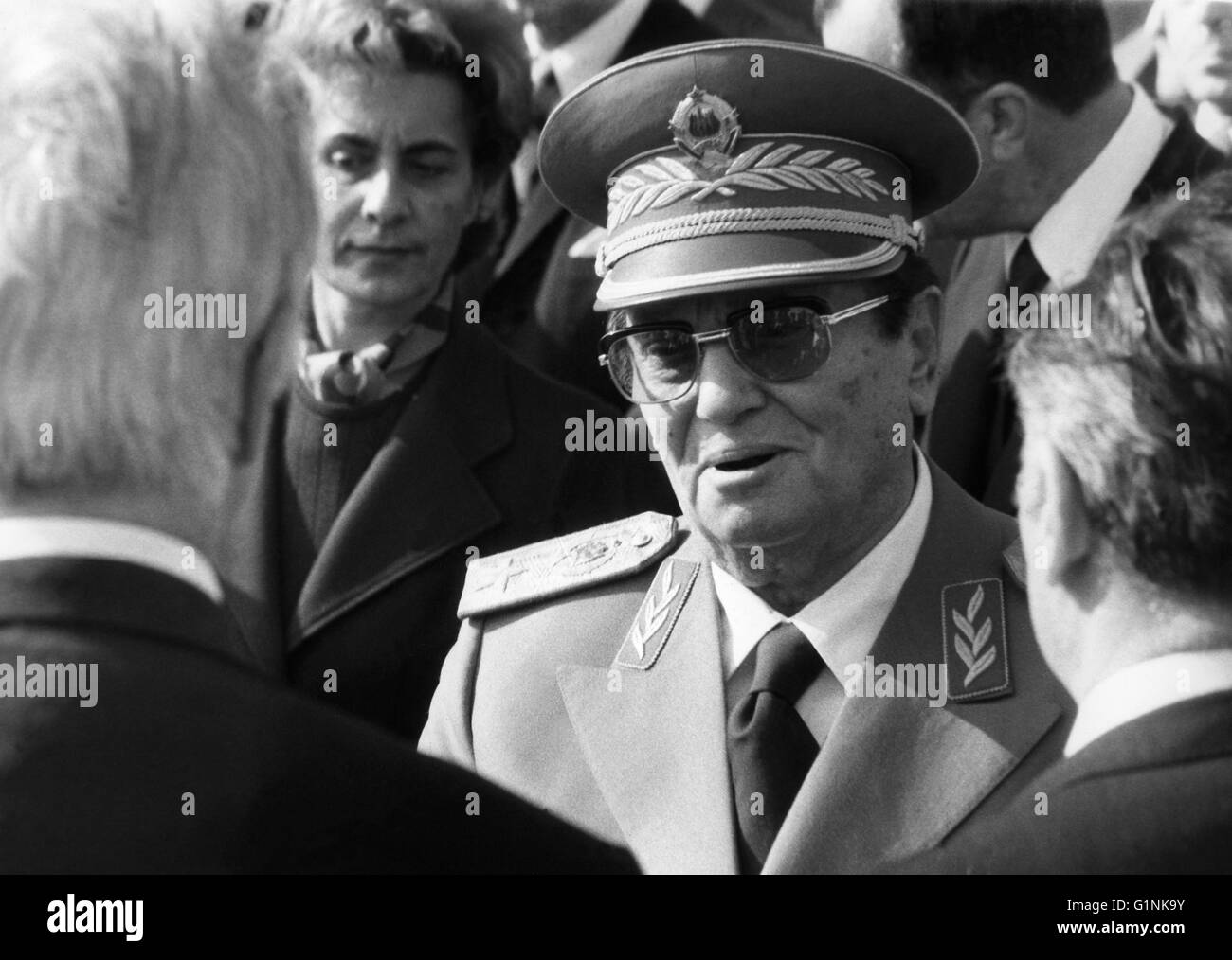 Uniform marshal josip broz tito Schwarzweiß-Stockfotos und -bilder - Alamy