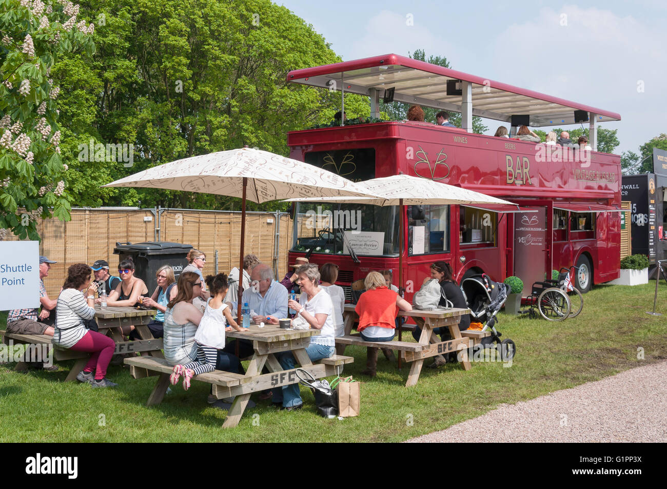 Vintage bus -Fotos und -Bildmaterial in hoher Auflösung – Alamy