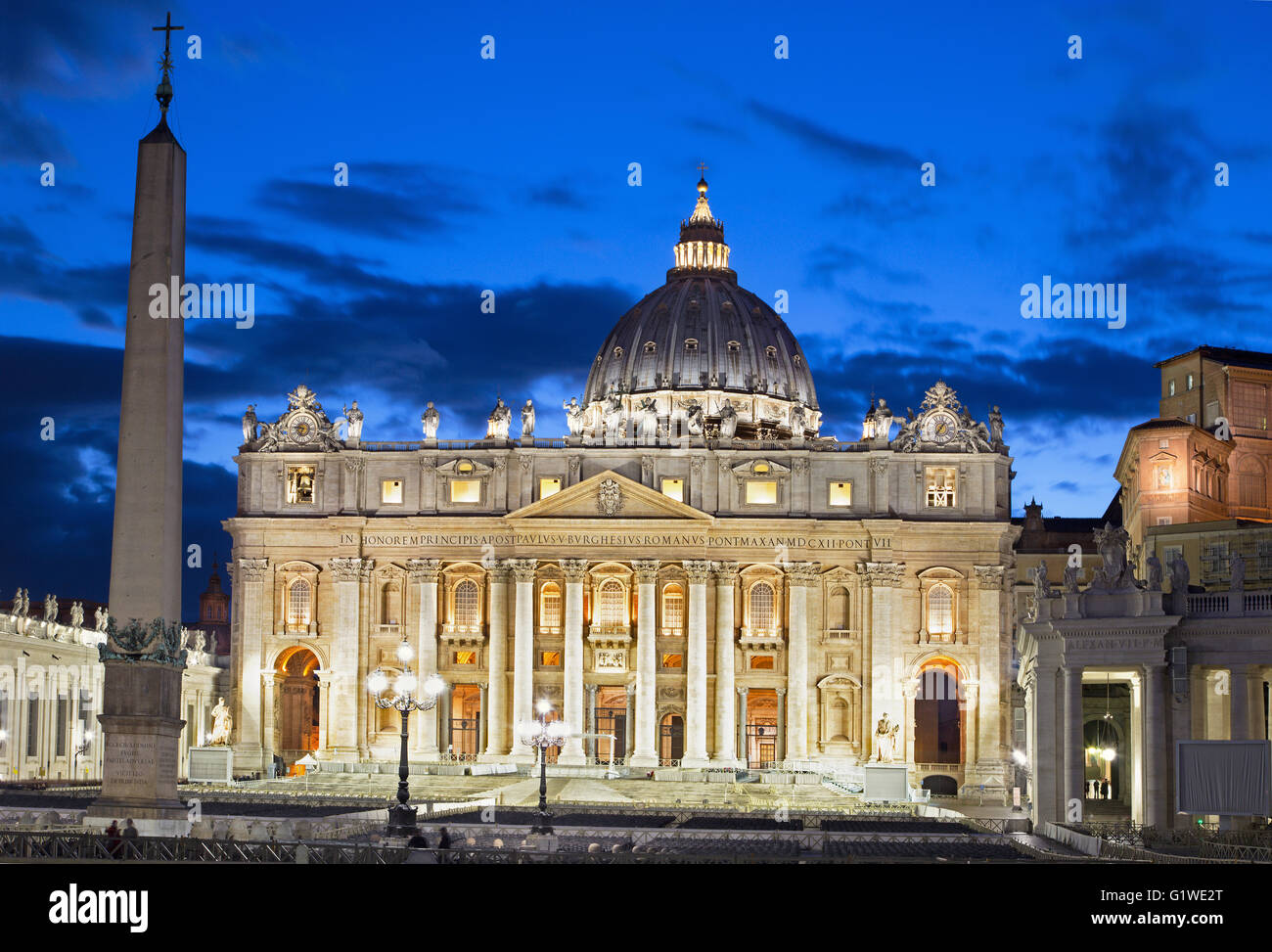 Basilica facade -Fotos und -Bildmaterial in hoher Auflösung – Alamy