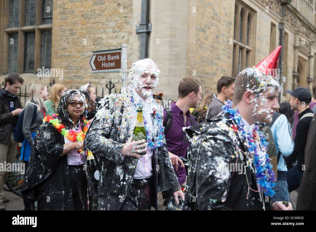 Oxford trashing -Fotos und -Bildmaterial in hoher Auflösung – Alamy