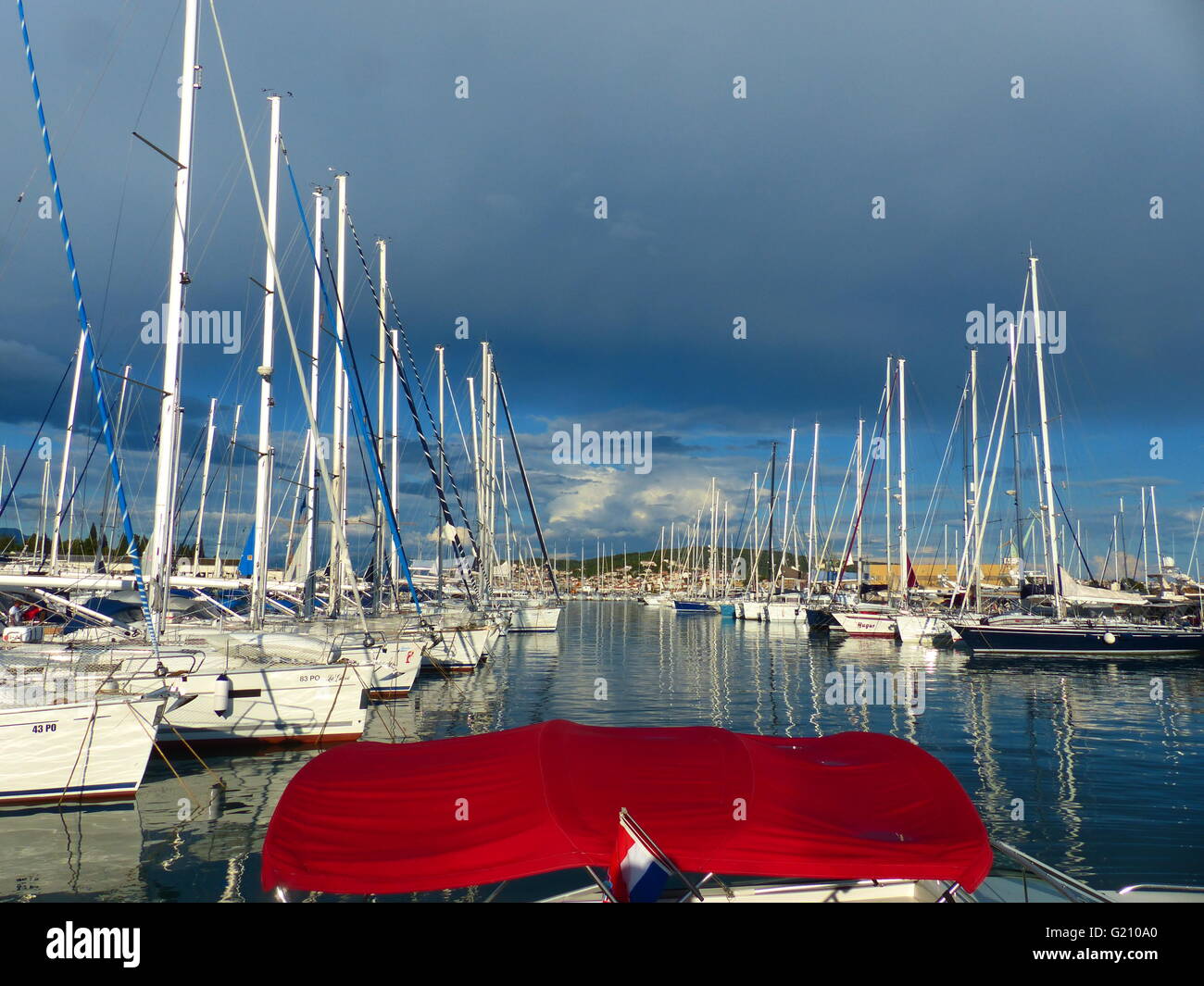 Segelboote mieten -Fotos und -Bildmaterial in hoher Auflösung – Alamy