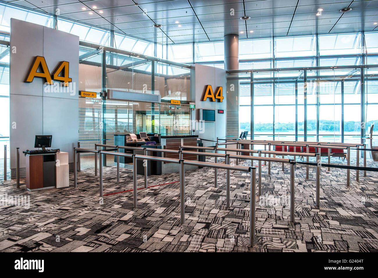 Boarding gate -Fotos und -Bildmaterial in hoher Auflösung – Alamy