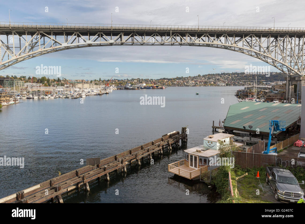 Lake Union und die 1932 George Washington Memorial Bridge (Route 99 ...