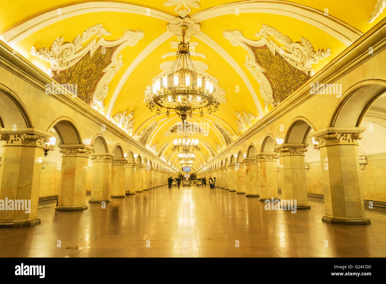 Komsomolskaya metro station moscow -Fotos und -Bildmaterial in hoher ...
