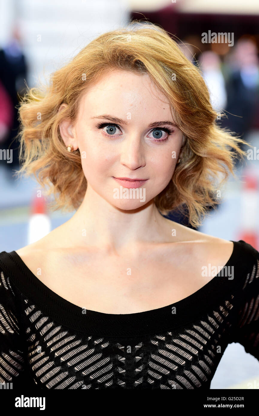 Jenn Murray Teilnahme an der UK Premiere von Liebe und Freundschaft an ...