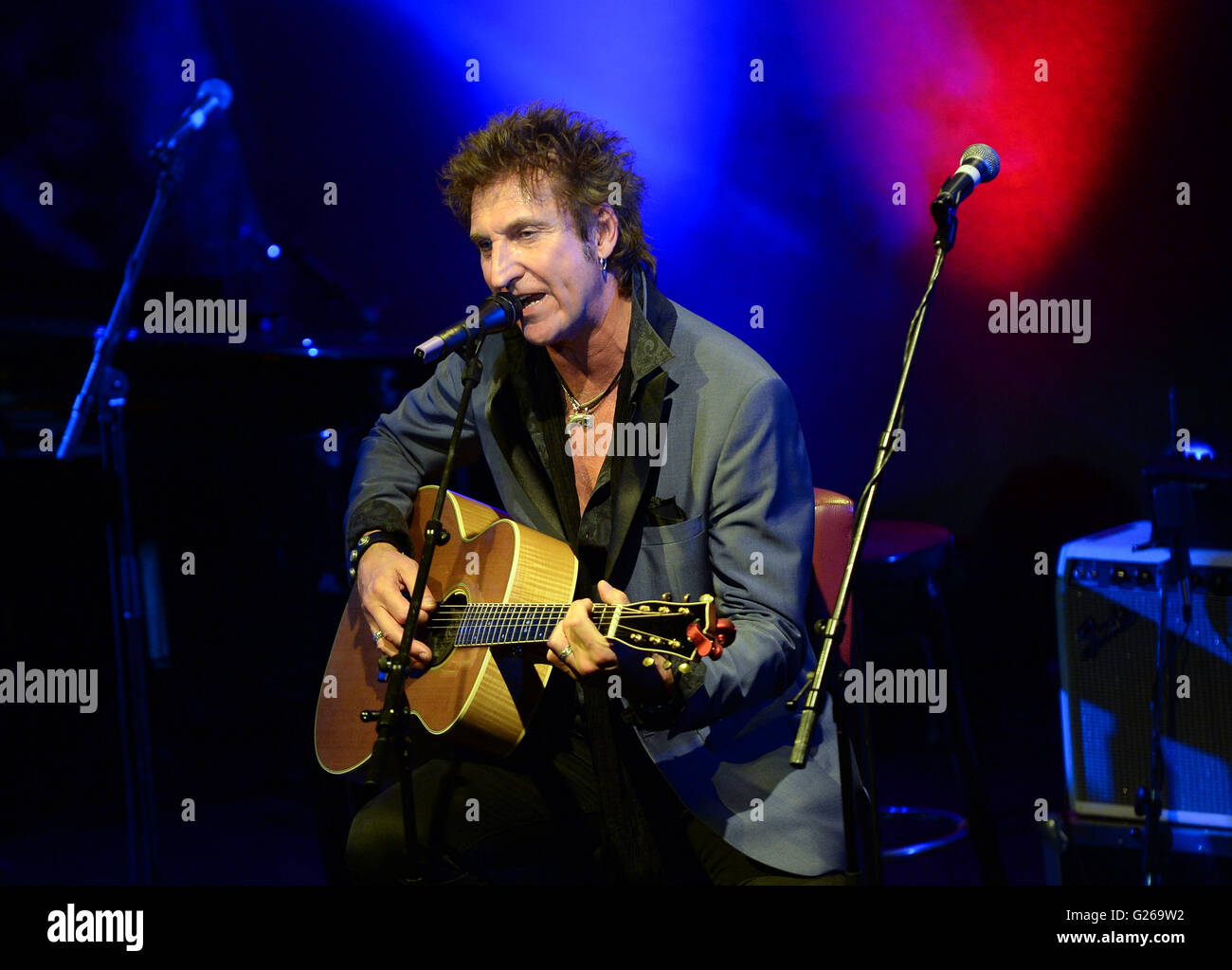 Berlin, Deutschland. 24. Mai 2016. Carl Carlton führt auf der Bühne ...