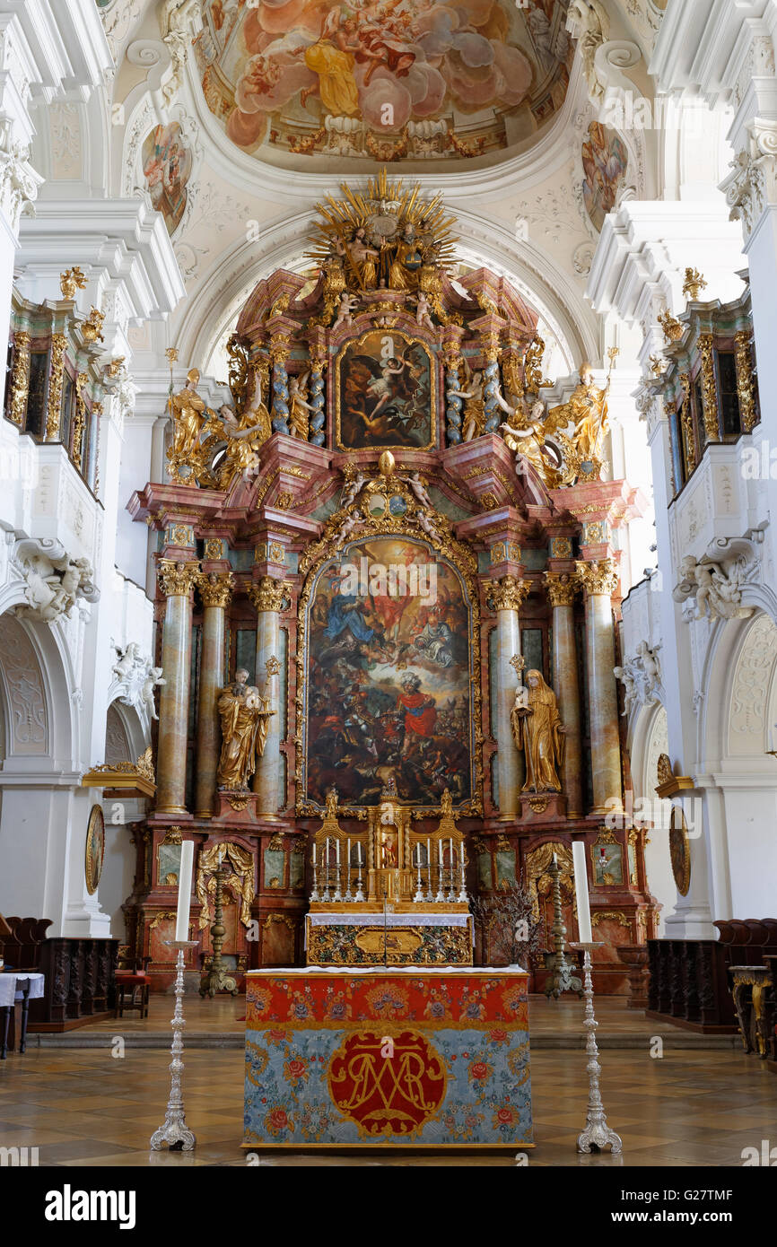Hochaltar in der Abtei Kirche St. Mauritius, Kloster Niederalteich ...
