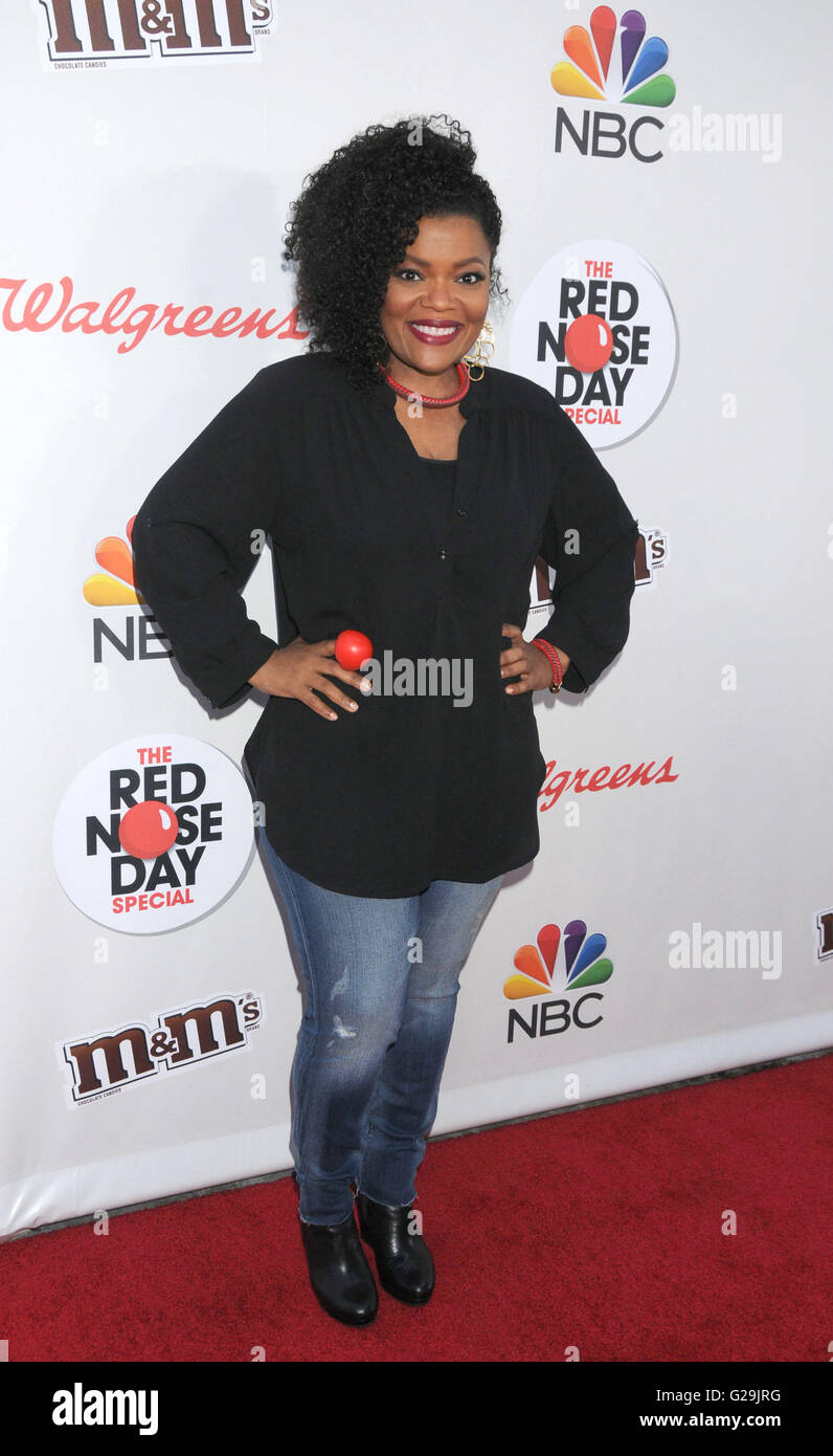 Yvette schauspielerin -Fotos und -Bildmaterial in hoher Auflösung – Alamy