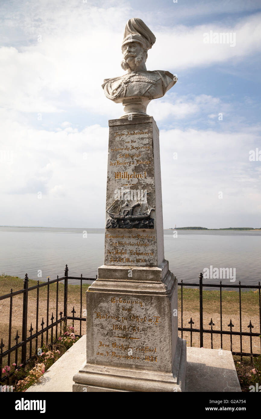 Denkmal für Kaiser Wilhelm I., Büste in den Hafen von Orth, Insel ...