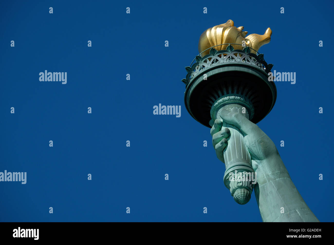 Statue of liberty torch -Fotos und -Bildmaterial in hoher Auflösung – Alamy