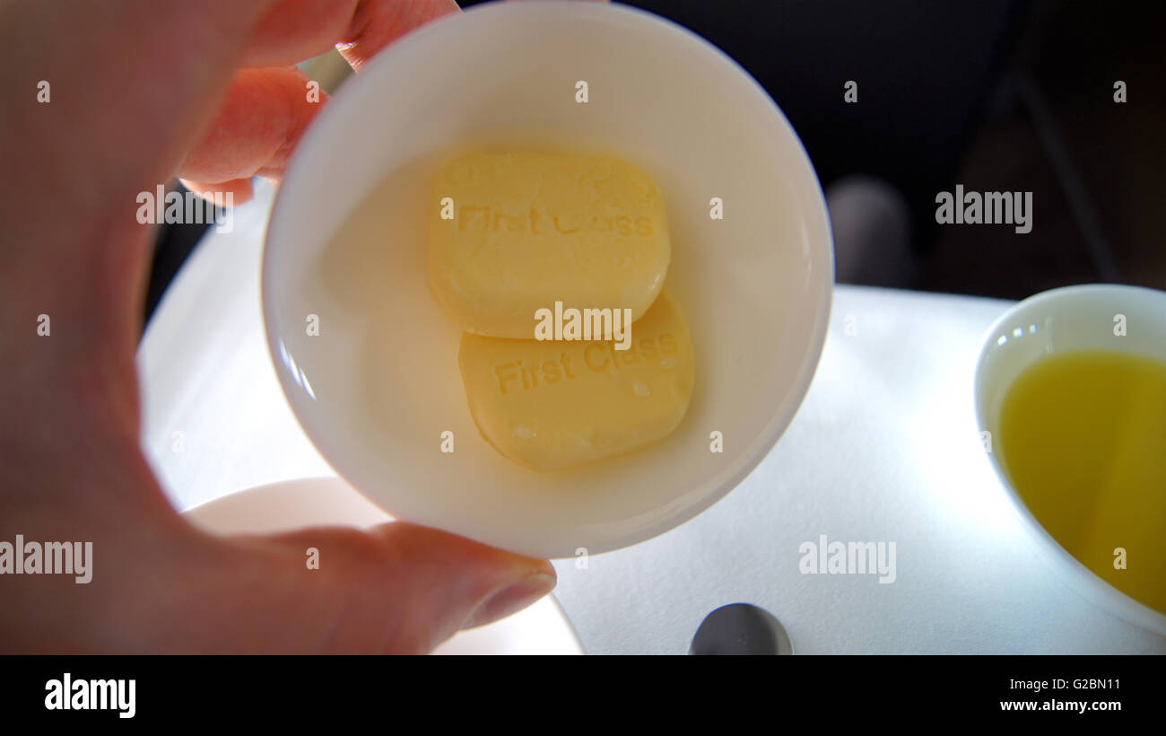 Butter klotz -Fotos und -Bildmaterial in hoher Auflösung – Alamy
