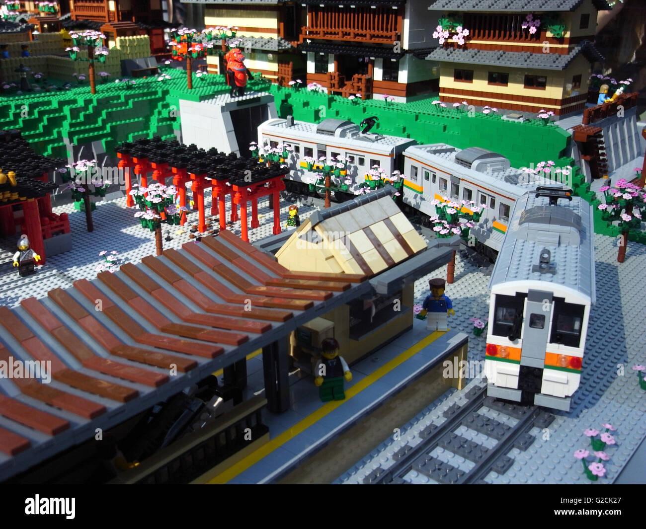 LEGO Japan Stadt Modellbahn JR Station Haus tagsüber Spielzeug Spaß ...