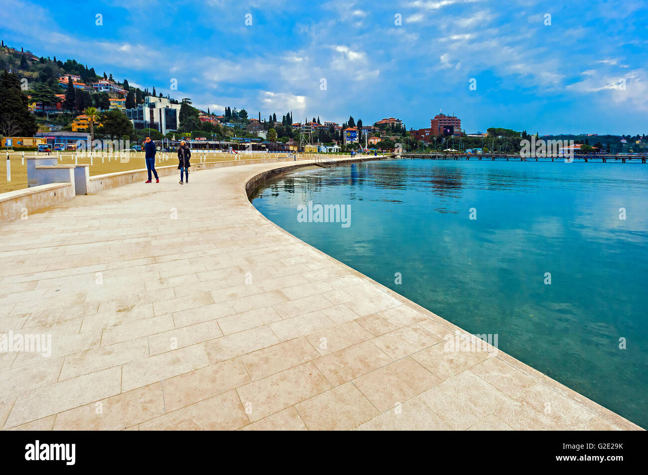Beach portoroz slovenia -Fotos und -Bildmaterial in hoher Auflösung ...