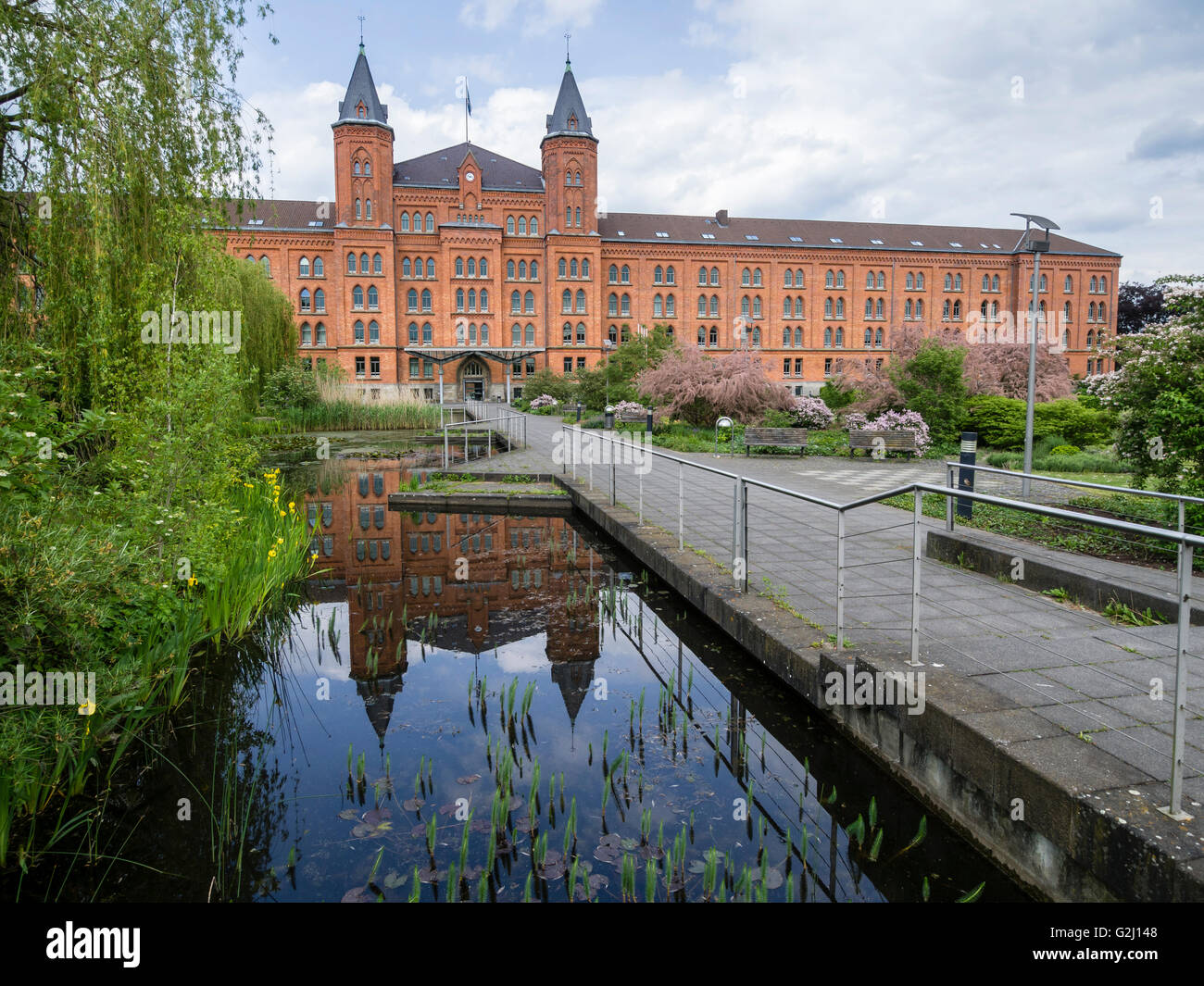 Rathaus aus backstein -Fotos und -Bildmaterial in hoher Auflösung – Alamy