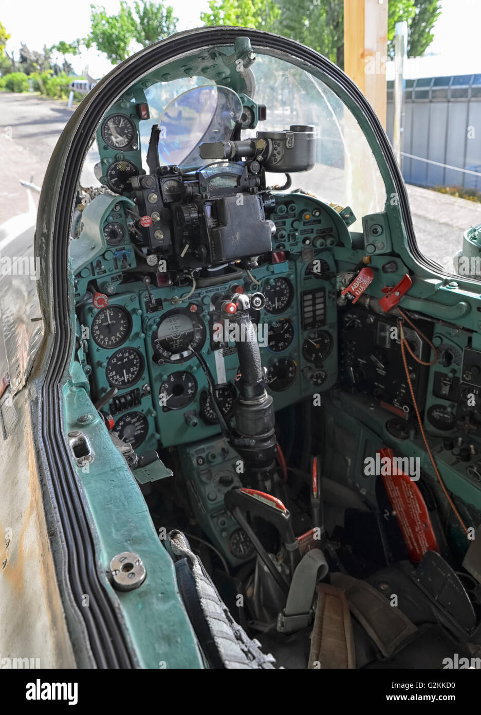 Cockpit view fighter jet -Fotos und -Bildmaterial in hoher Auflösung ...