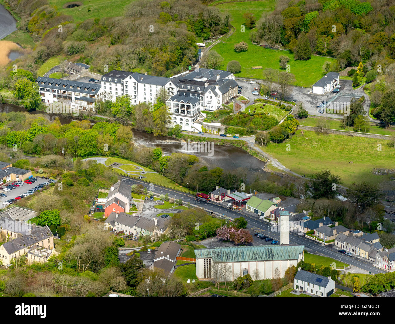 Ennistymon auf inagh fluss -Fotos und -Bildmaterial in hoher Auflösung ...