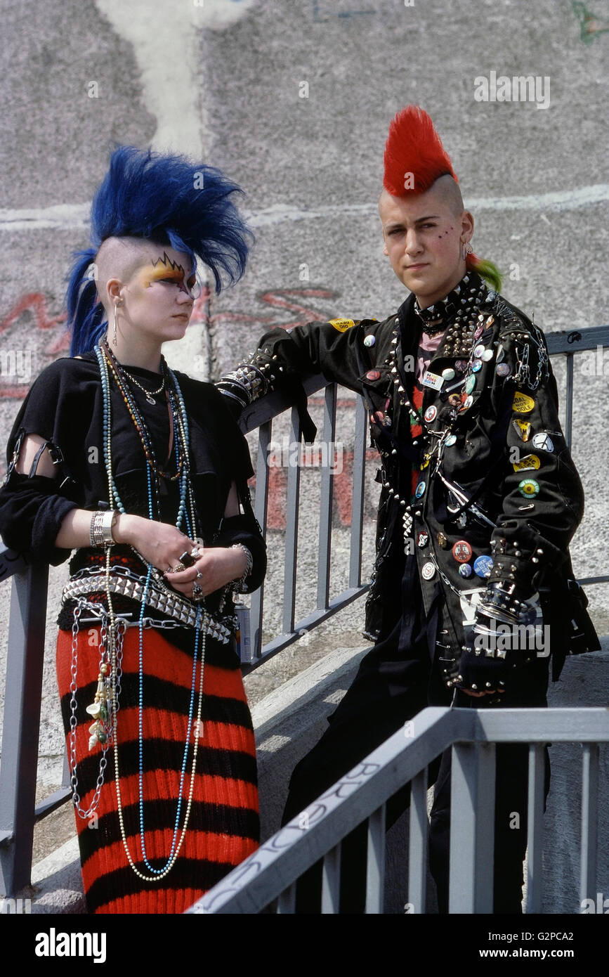 Female Punk Mohican Stockfotos und -bilder Kaufen - Alamy