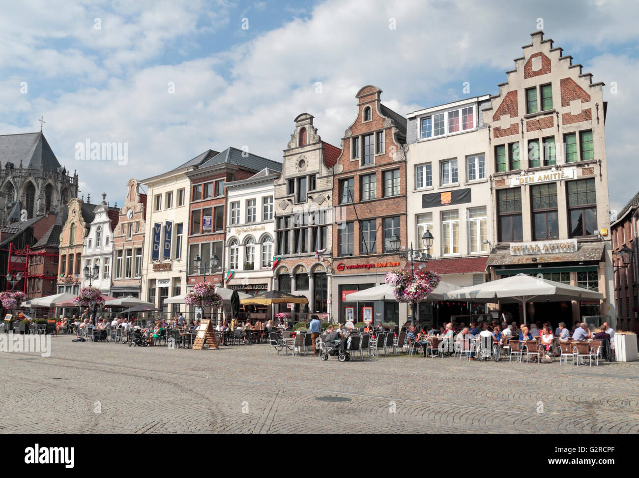 Nordseite von grote markt -Fotos und -Bildmaterial in hoher Auflösung ...