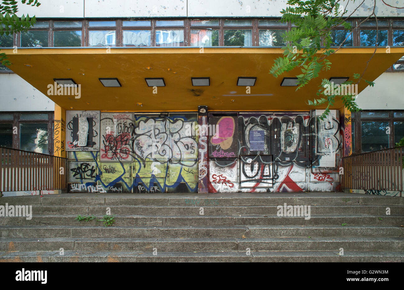 Gdr vorgefertigte schule -Fotos und -Bildmaterial in hoher Auflösung ...