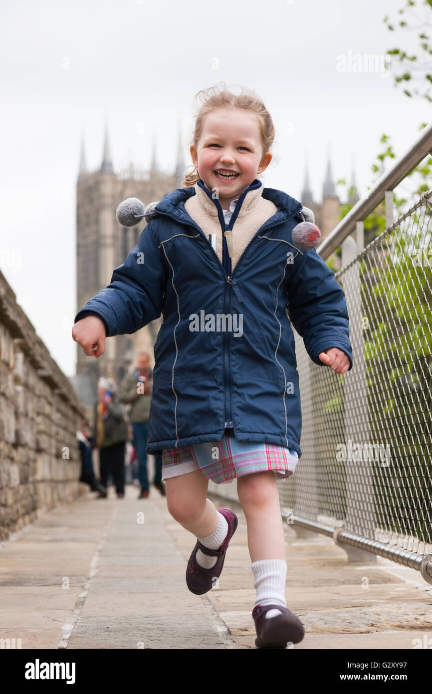 Wall walk lincoln castle -Fotos und -Bildmaterial in hoher Auflösung ...