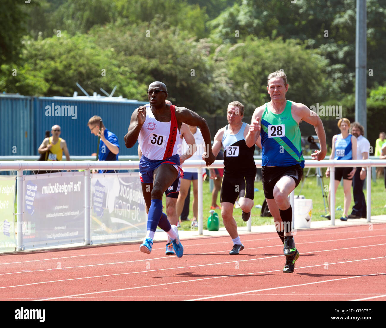 100m sprint race -Fotos und -Bildmaterial in hoher Auflösung – Alamy
