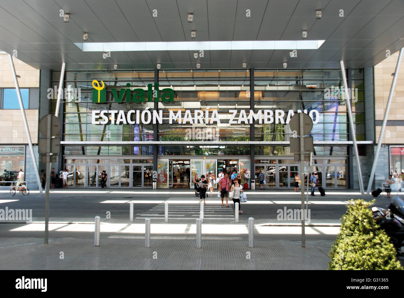 Estacion de malaga maria zambrano -Fotos und -Bildmaterial in hoher ...