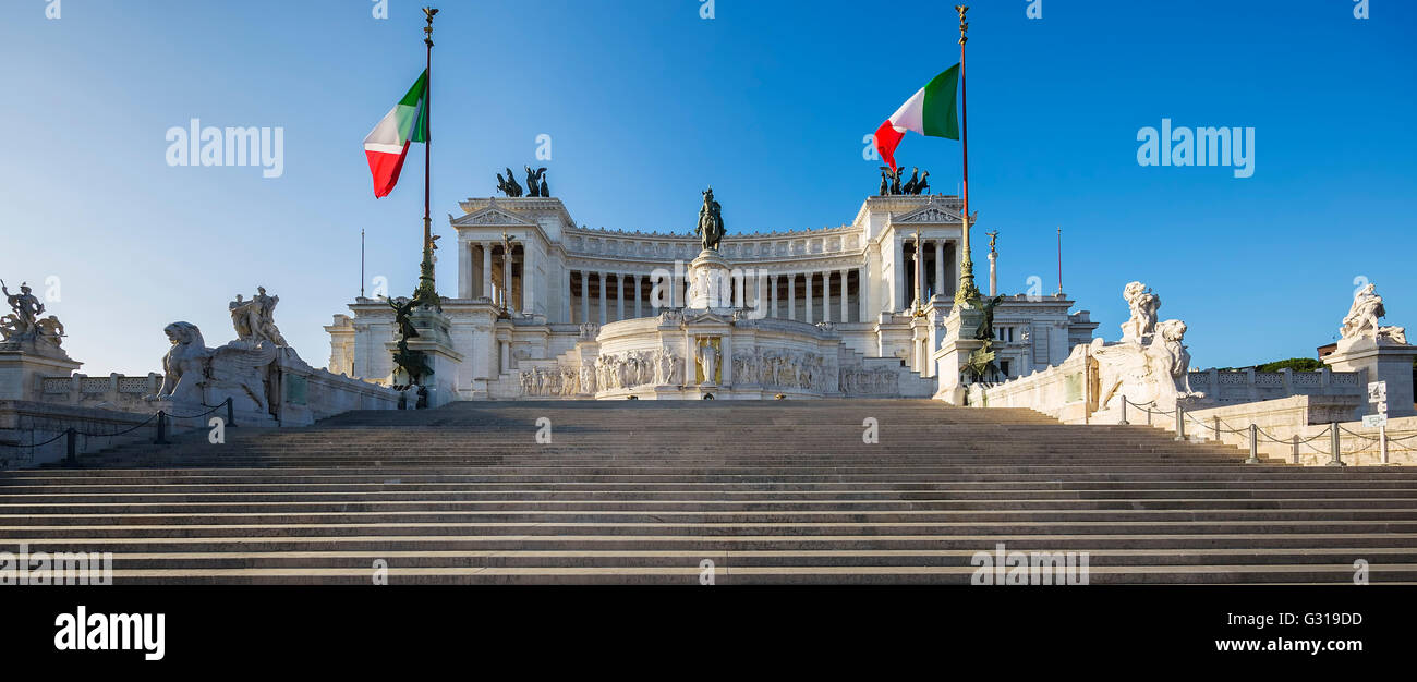 Vittorio emanuele ii statue -Fotos und -Bildmaterial in hoher Auflösung ...
