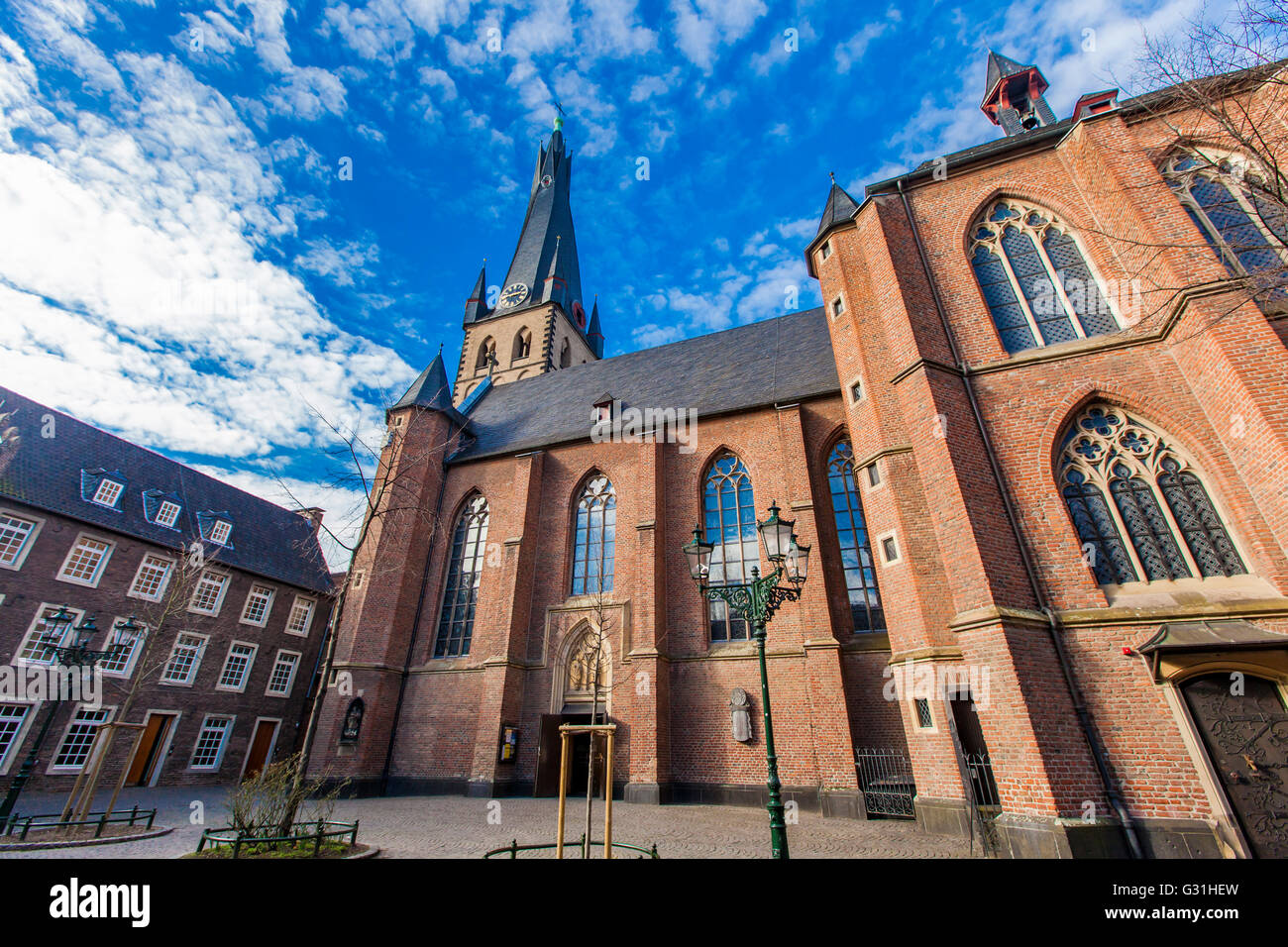 St. lambertus kirche -Fotos und -Bildmaterial in hoher Auflösung – Alamy