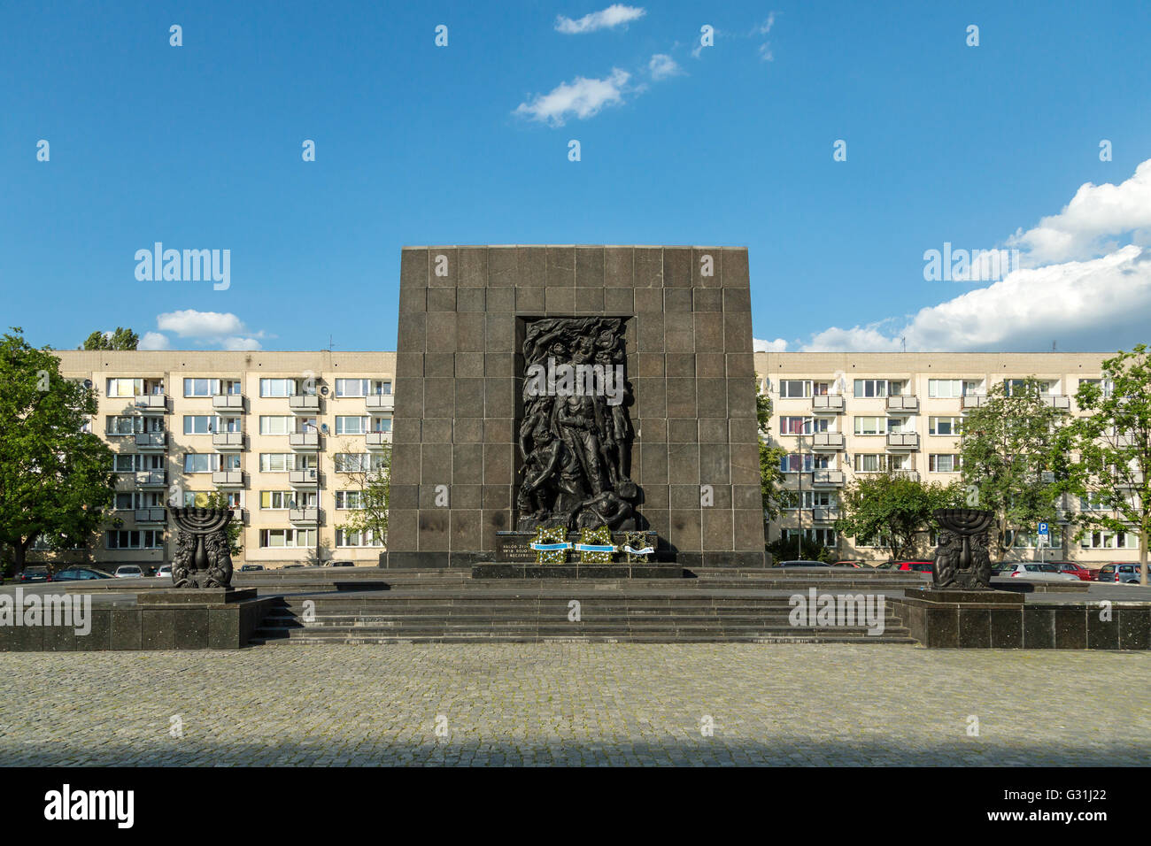 Denkmal des aufstands im warschauer ghetto -Fotos und -Bildmaterial in ...