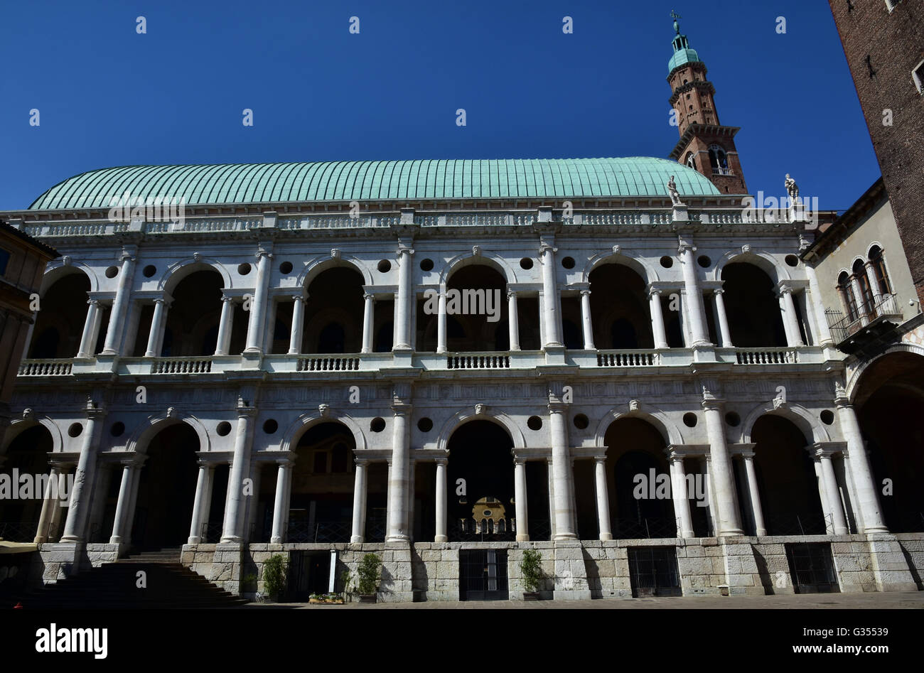 Eine serliana -Fotos und -Bildmaterial in hoher Auflösung – Alamy