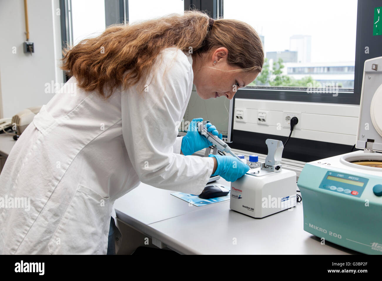 Biotechnologisch hergestellter mensch -Fotos und -Bildmaterial in hoher ...