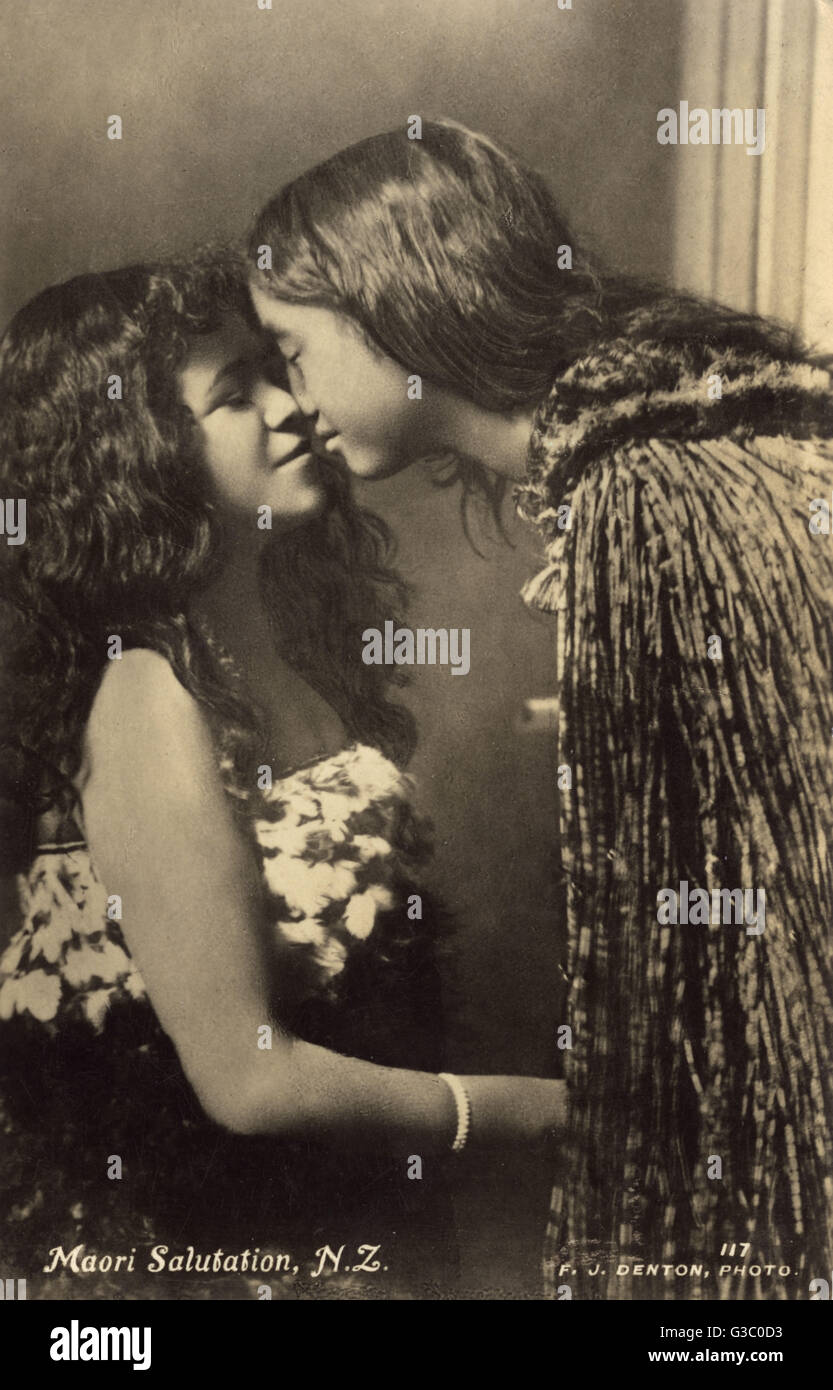 Maori Nase reiben Gruß - Neuseeland - die "Te Hongi" Begrüßung. Datum ...