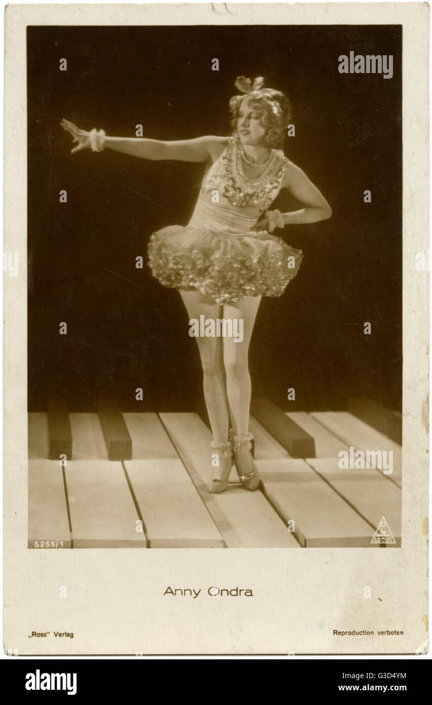 Die filmschauspielerin anny ondra -Fotos und -Bildmaterial in hoher ...