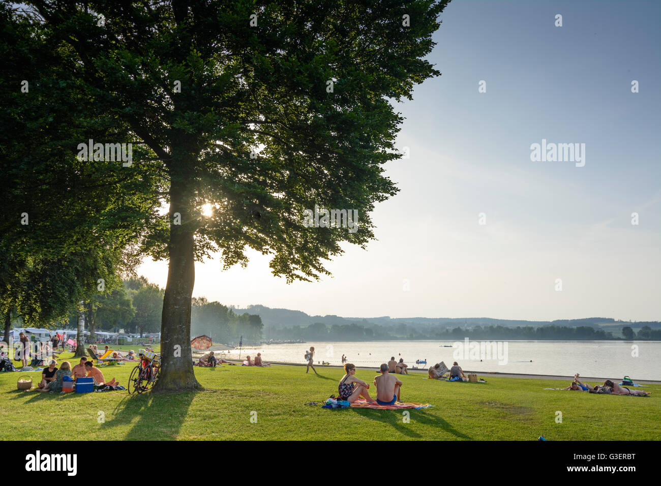 Lake waginger see at beach waging -Fotos und -Bildmaterial in hoher ...