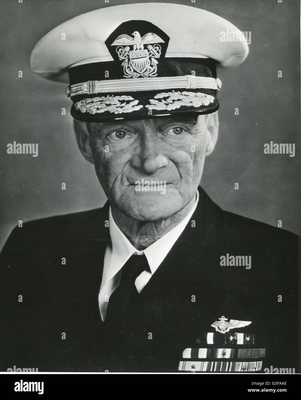 World war ii admiral -Fotos und -Bildmaterial in hoher Auflösung – Alamy