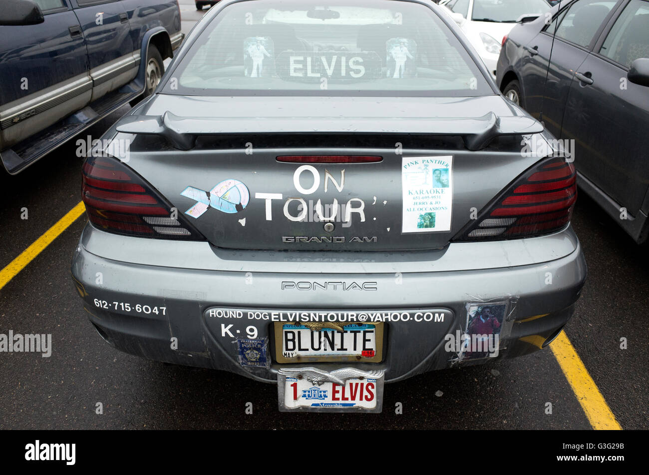 Elvis impersonator car -Fotos und -Bildmaterial in hoher Auflösung – Alamy