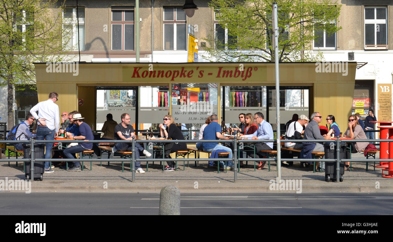 Berlin currywurst stall food Stockfotos und -bilder Kaufen - Alamy