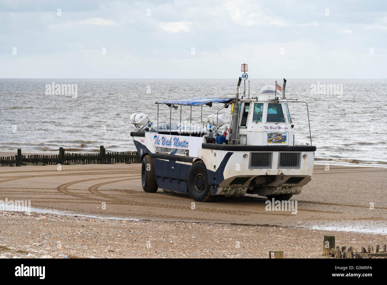 Der Wash-Monster-Amphibienfahrzeug am Strand von Hunstanton UK ...