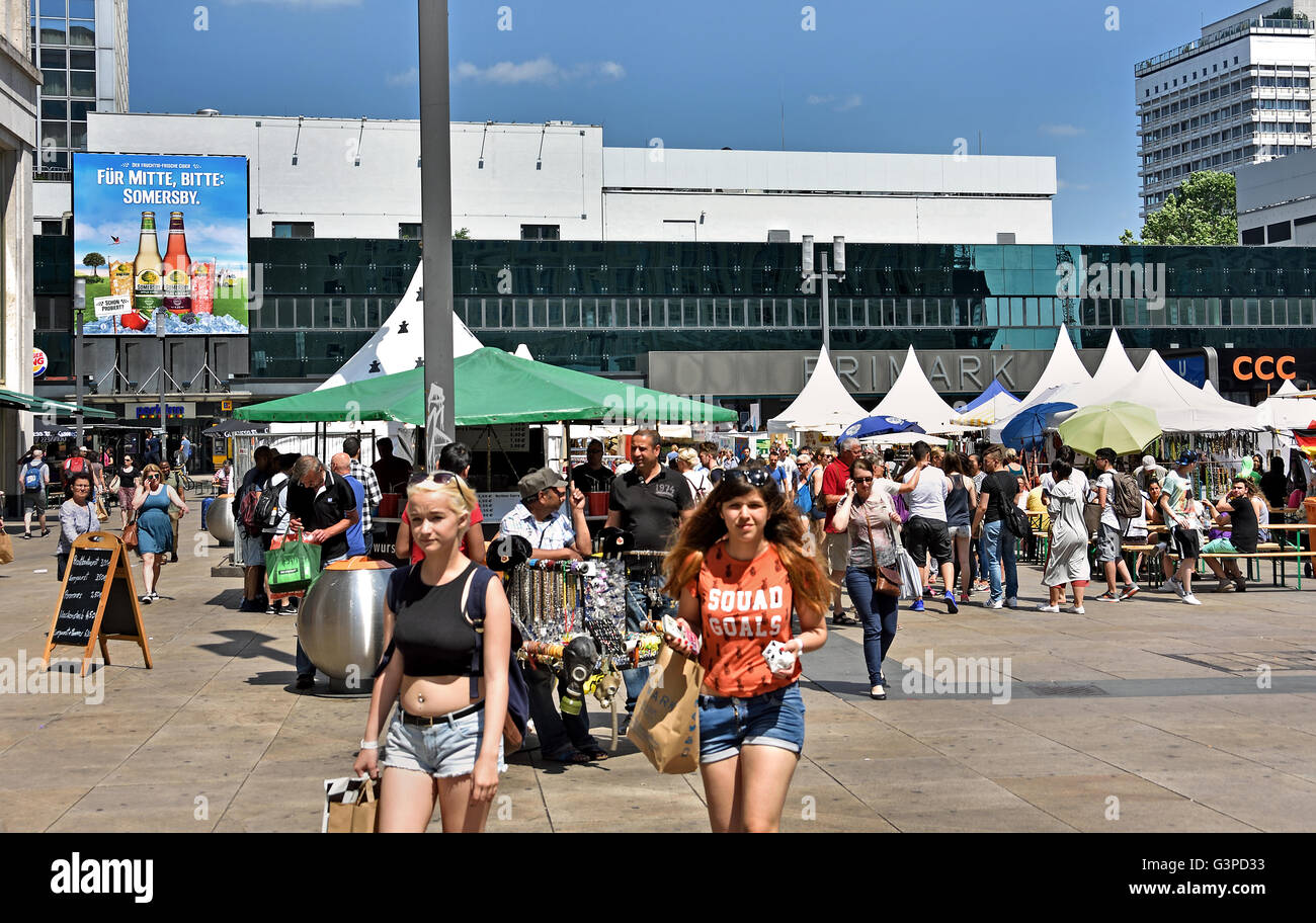 Alexander square -Fotos und -Bildmaterial in hoher Auflösung – Alamy