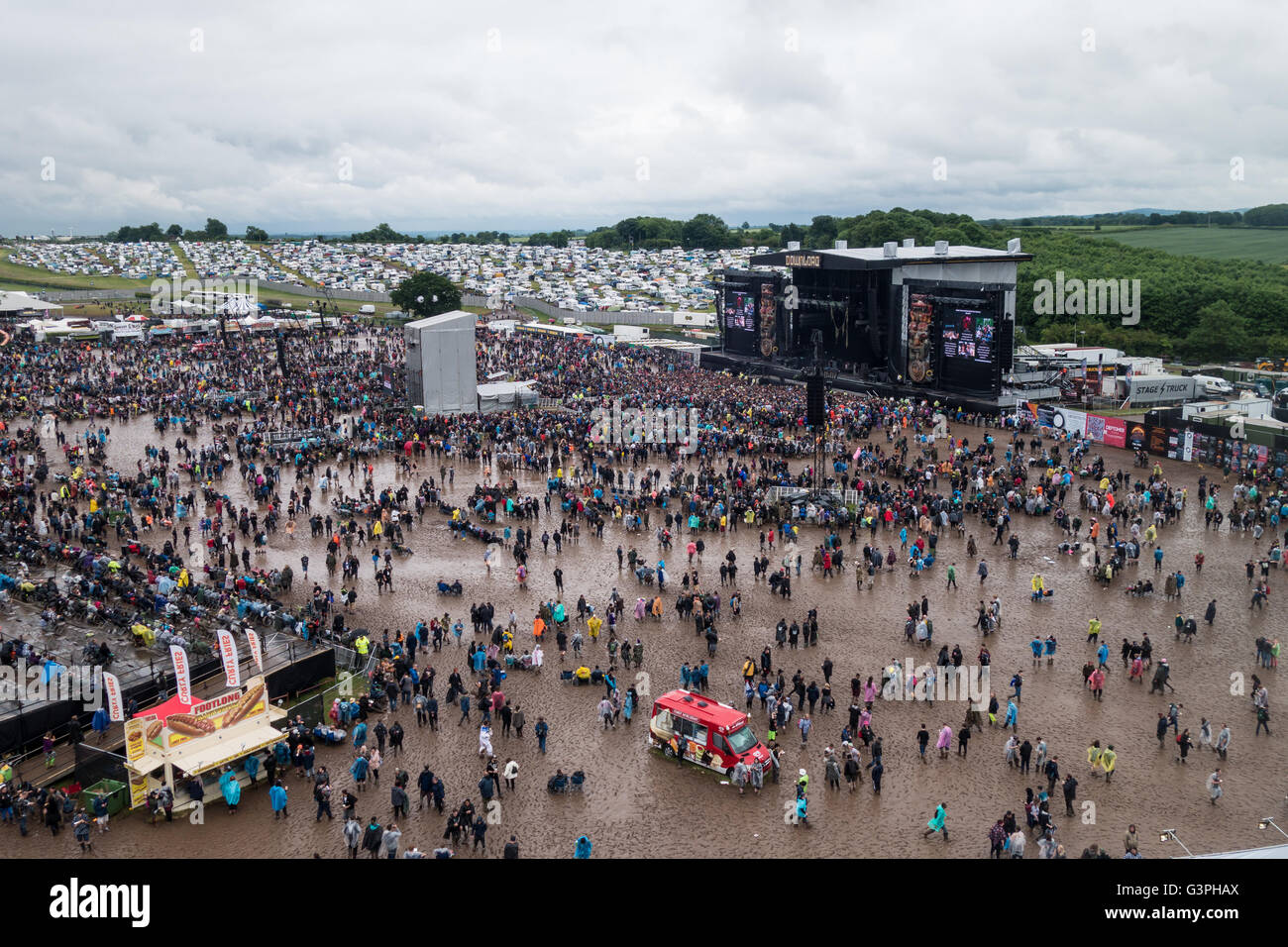 Download rock festival im donnington park -Fotos und -Bildmaterial in ...