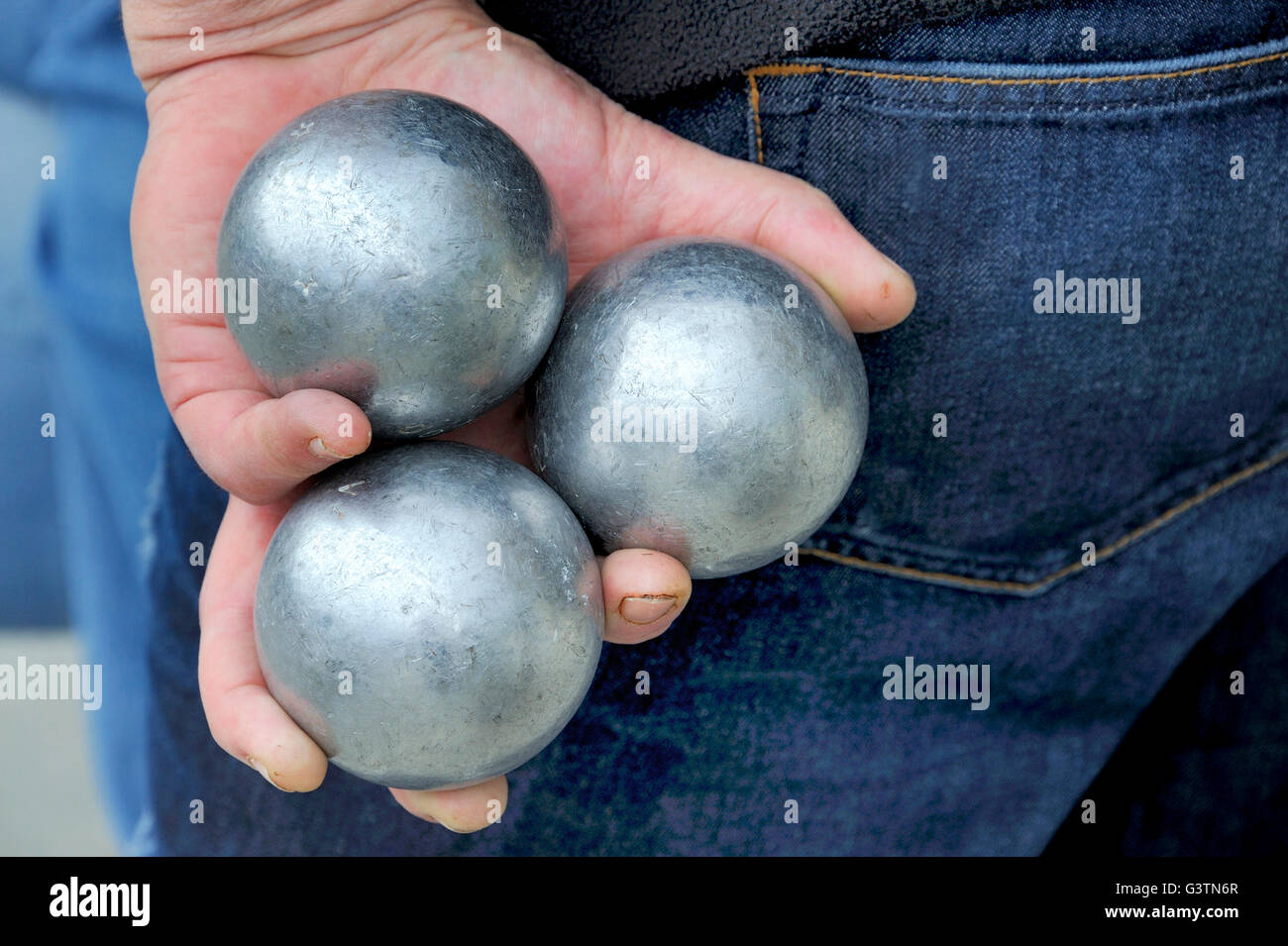 Jeu de Boule spielen oder auch als Boule in Frankreich. Dieses Spiel ...