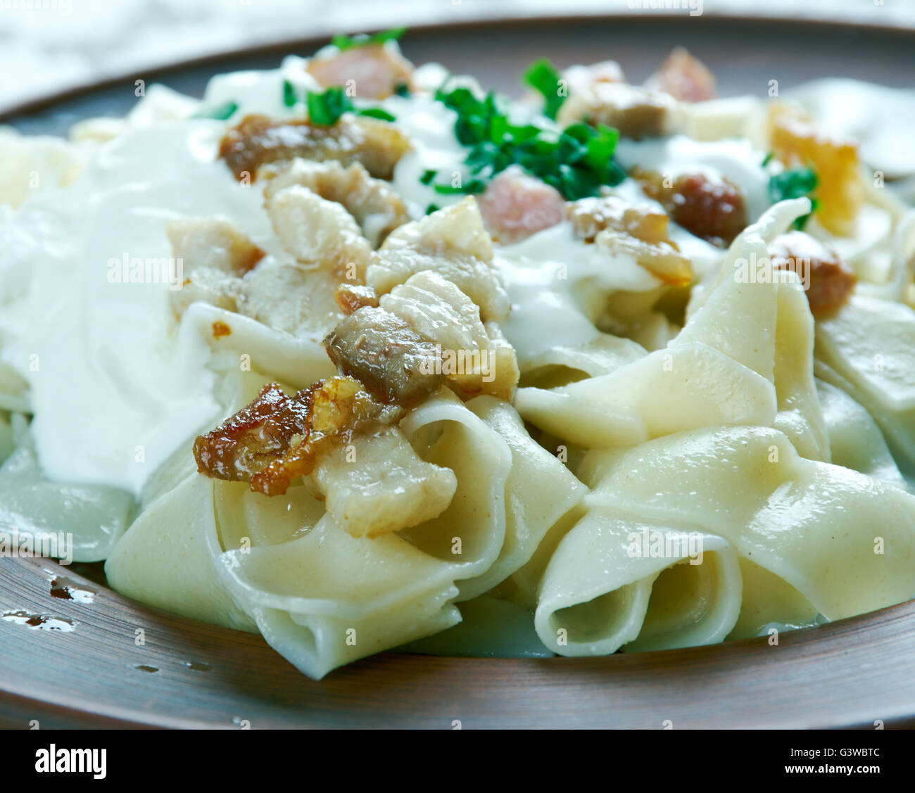 Turos Csusza - ungarische pikante Quark Käse Nudel dish.made mit ...