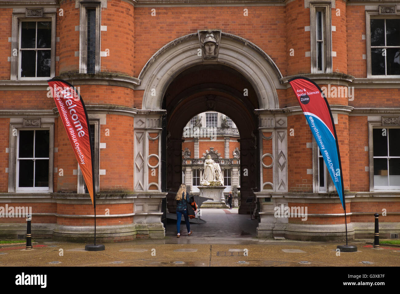 Royal holloway university -Fotos und -Bildmaterial in hoher Auflösung ...