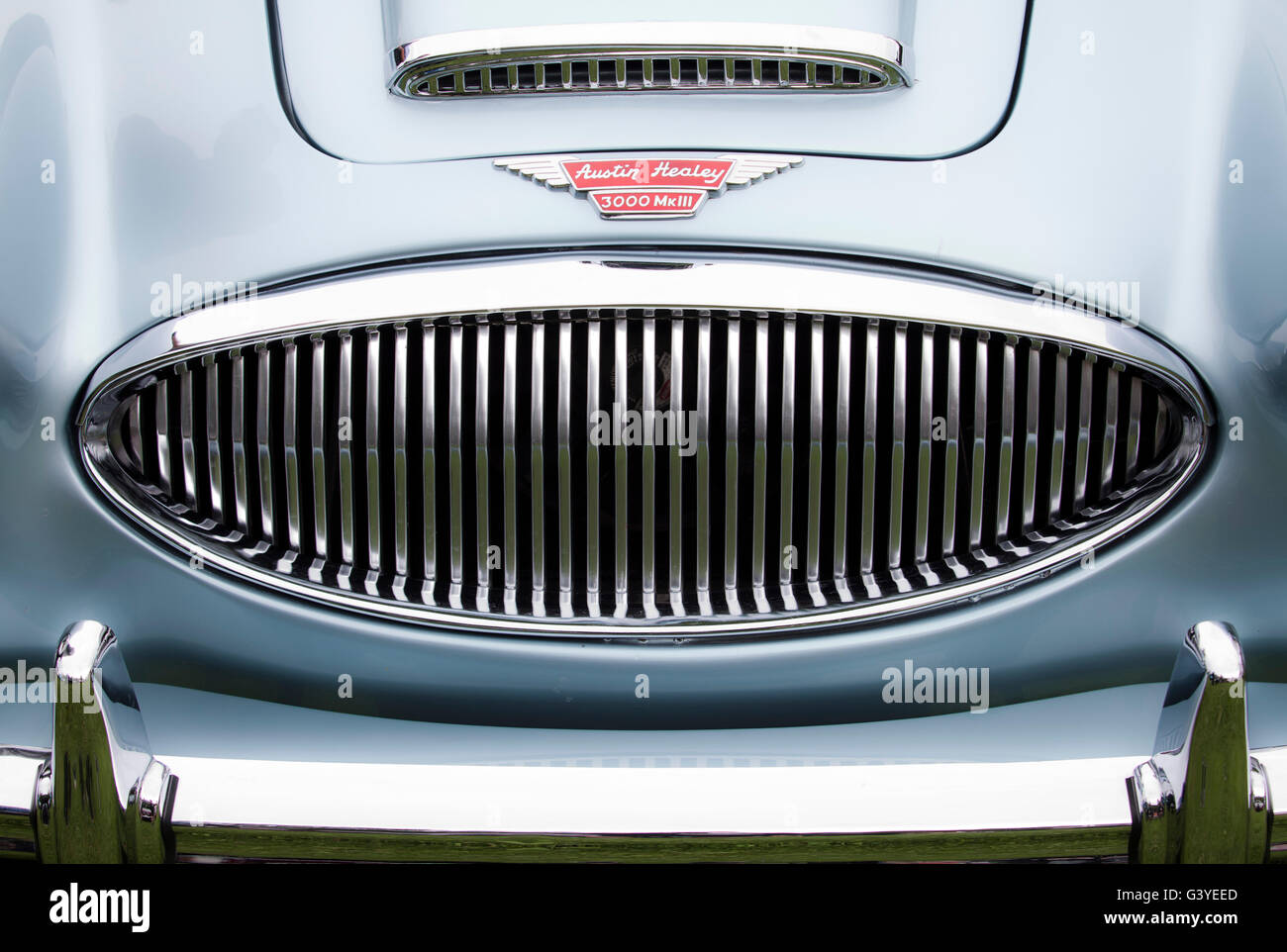 Klassiker und Oldtimer - Marken und Logos Stockfotografie - Alamy