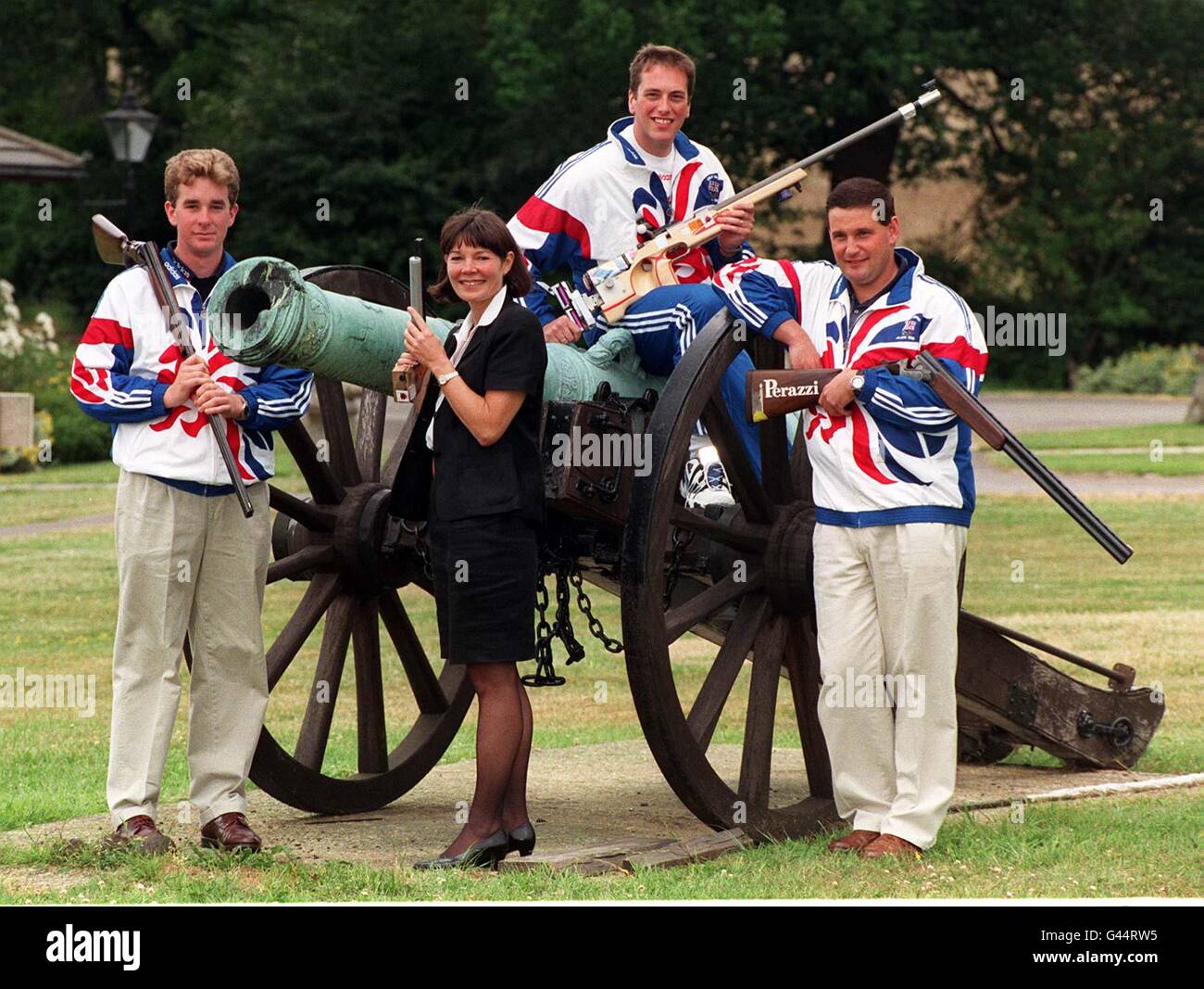 Das britische Atlanta Olympic Shooting Team (l-r) Richard Faulds (Clay ...