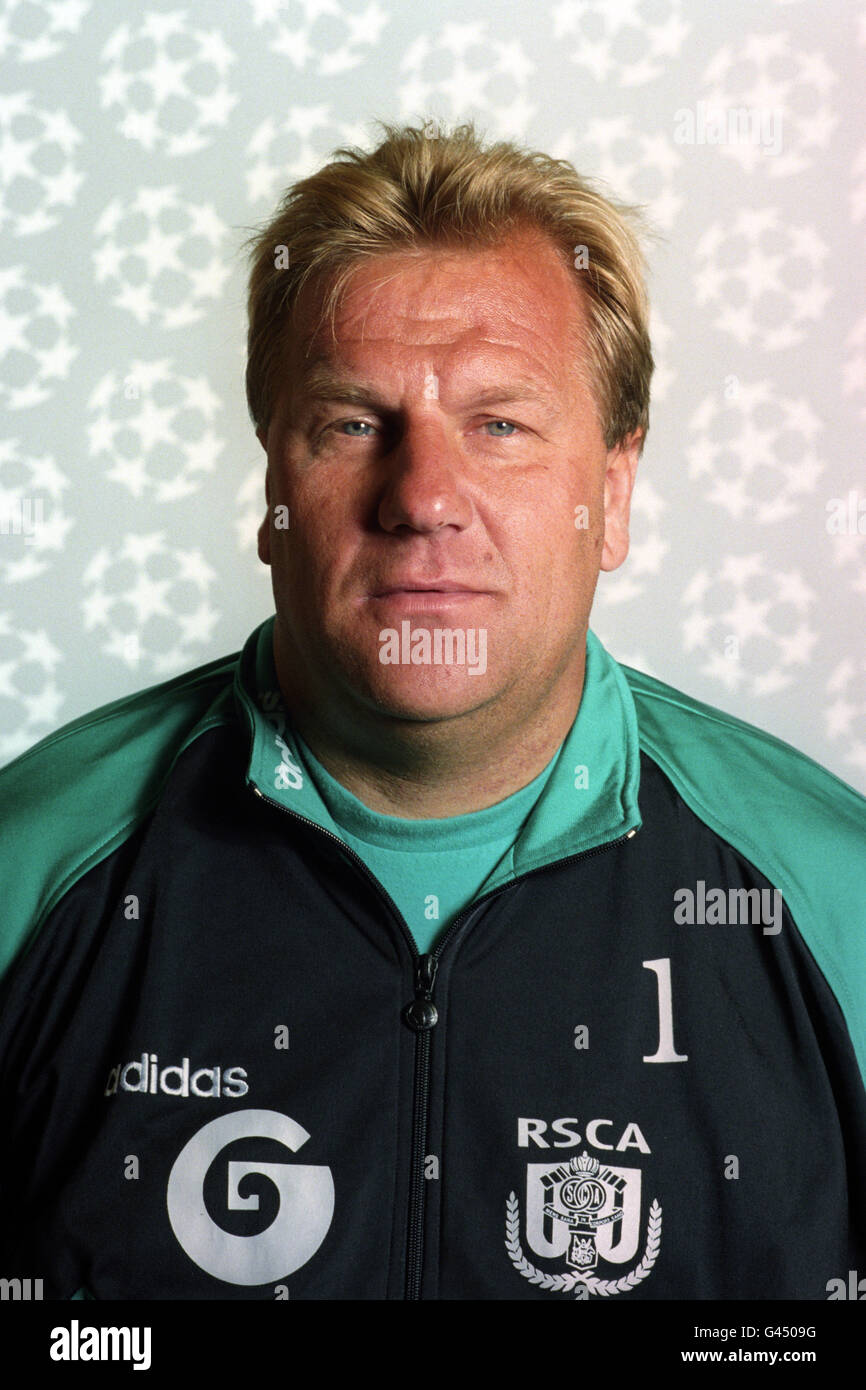 Rsc anderlecht manager -Fotos und -Bildmaterial in hoher Auflösung – Alamy