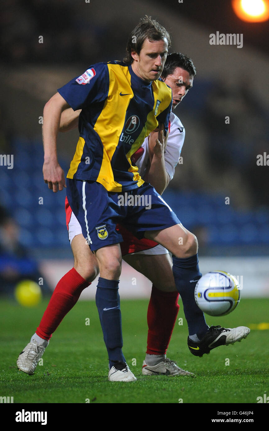 Oxford uniteds jack midson und stevens ronnie henry -Fotos und ...