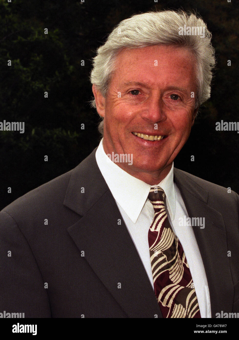 Michael aspel tv presenter -Fotos und -Bildmaterial in hoher Auflösung ...