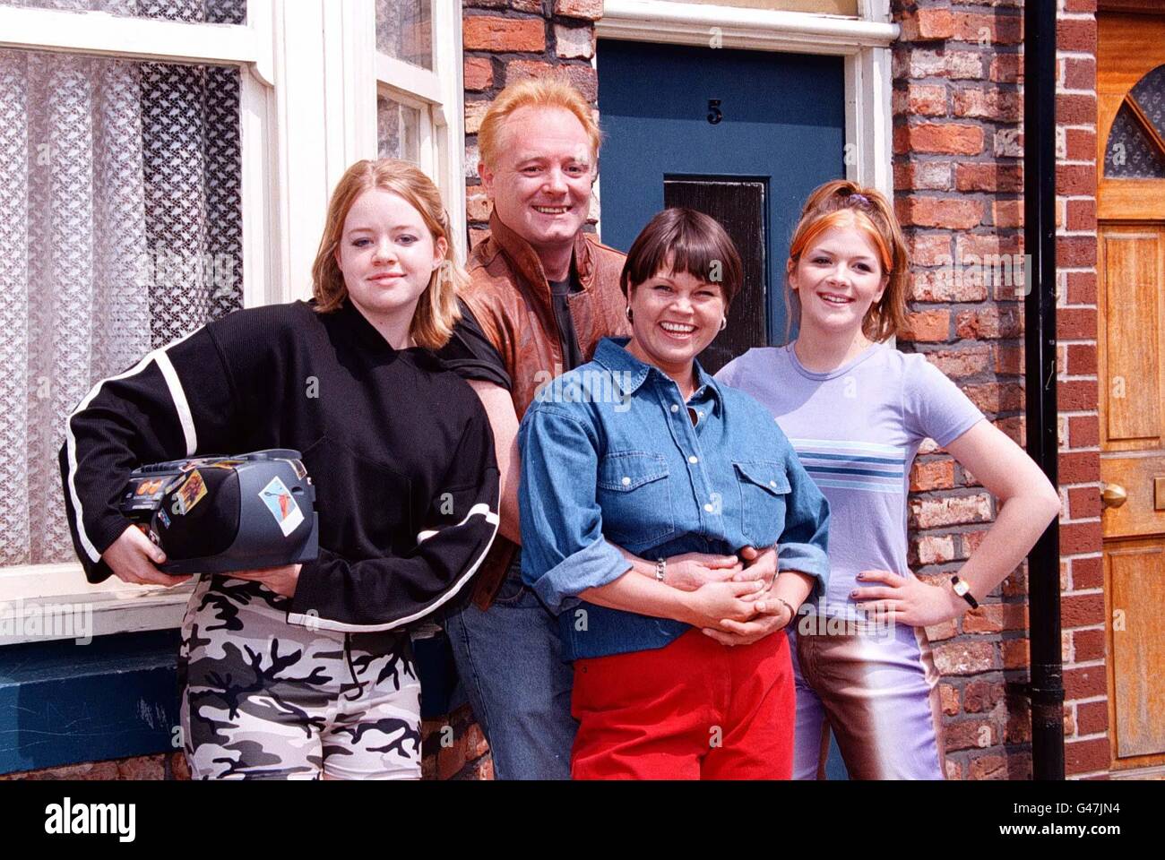 Wir stellen die Battersbys vor; die Fans der Familie Coronation Street ...