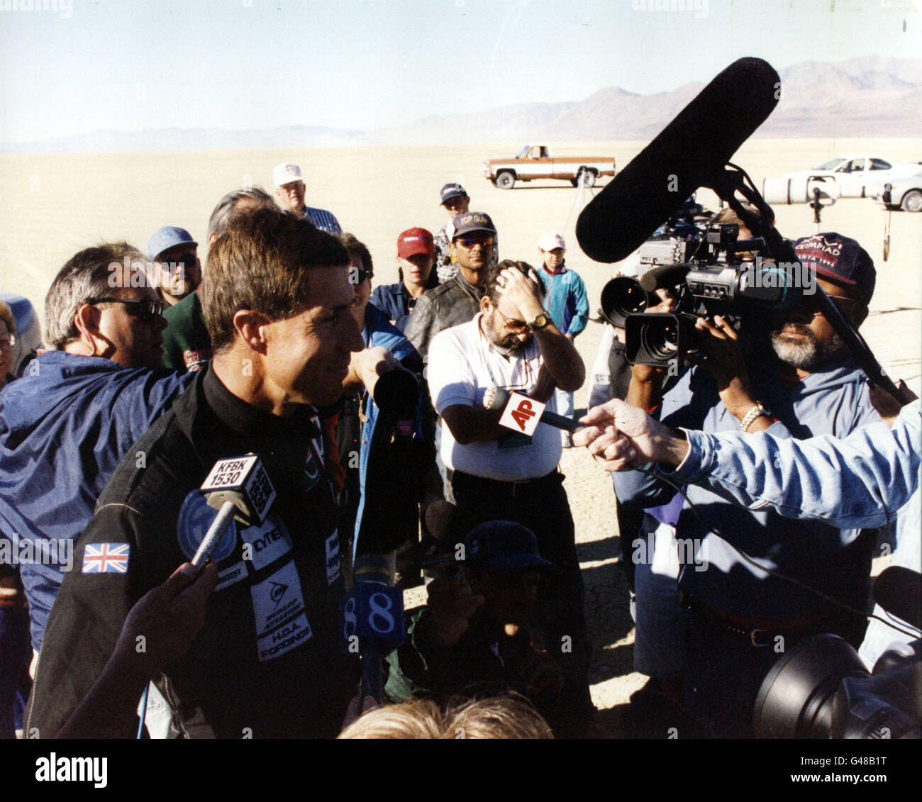 Thrust ssc supersonic car -Fotos und -Bildmaterial in hoher Auflösung ...